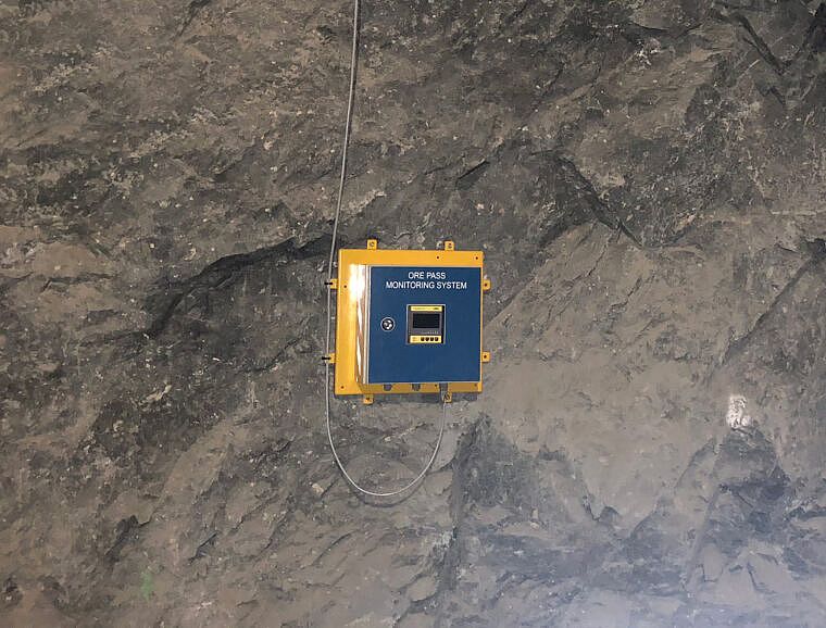 Custom sensor solution green lights ore passes - RCT